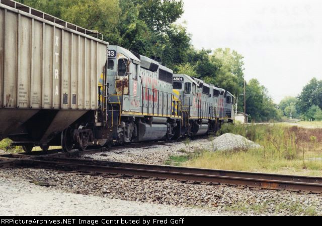KCS NORTHBOUND ACROSS NS DIAMOND